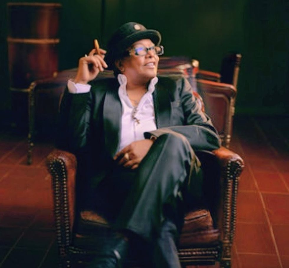 Sergio Vargas reafirma su legado con su nuevo álbum “De Todo Un Poco ...